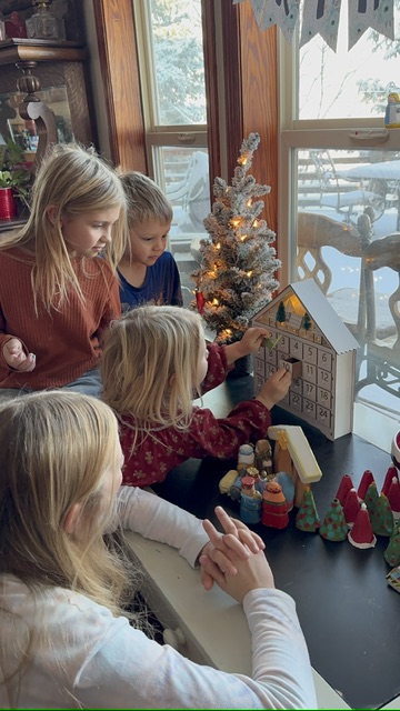 Christmas Advent Countdown Calendar - My Everyday Ordinary Life